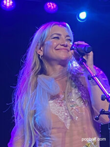 Kate Hudson performs in LA in celebration of her first album "Glorious"