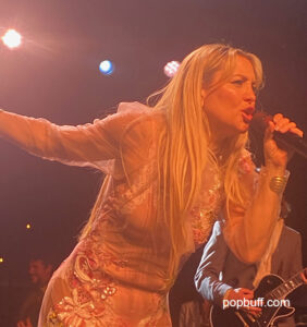 Kate Hudson performs in LA in celebration of her first album "Glorious"